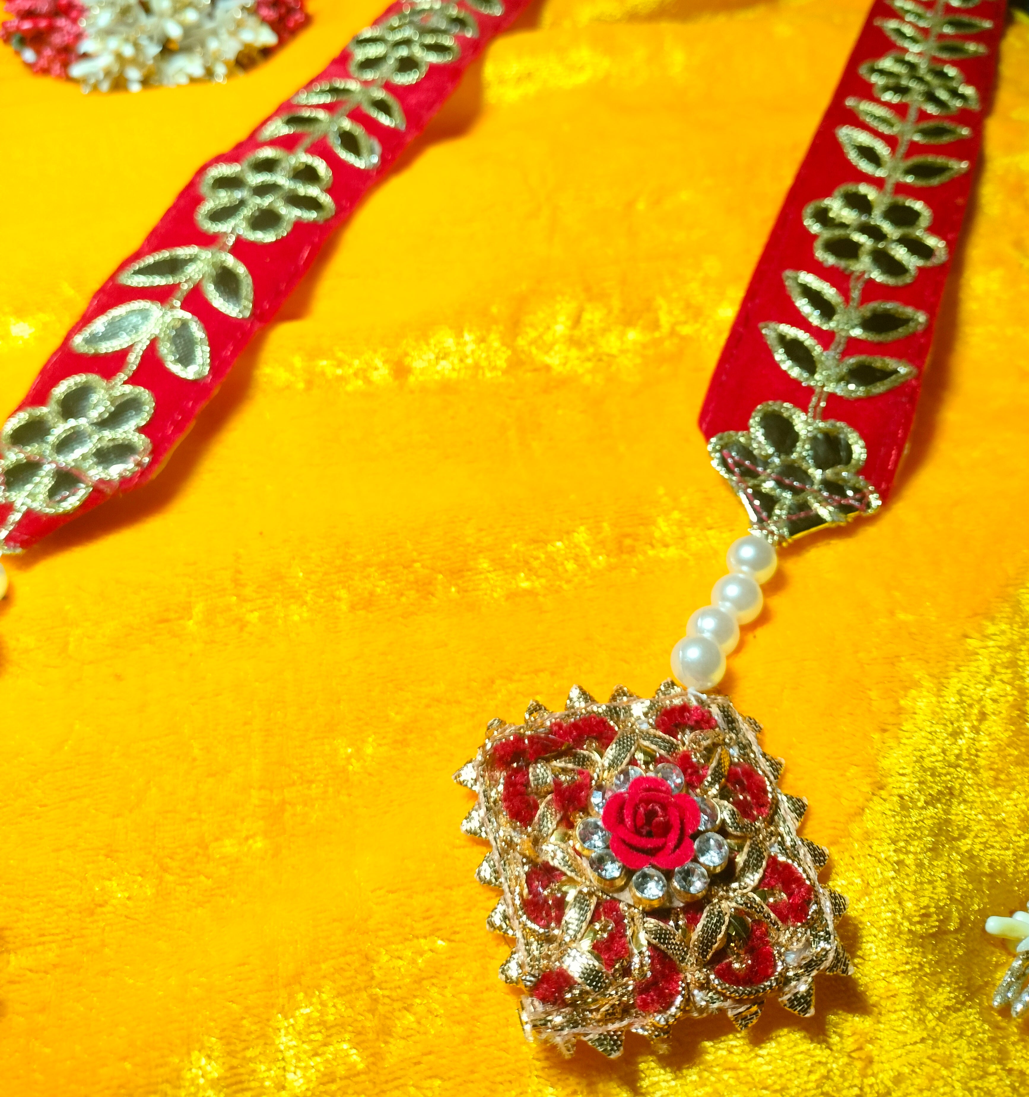 Craftifys™ Premium Floral Welcome Patka – Velvet Red & Gold Embroidere ...